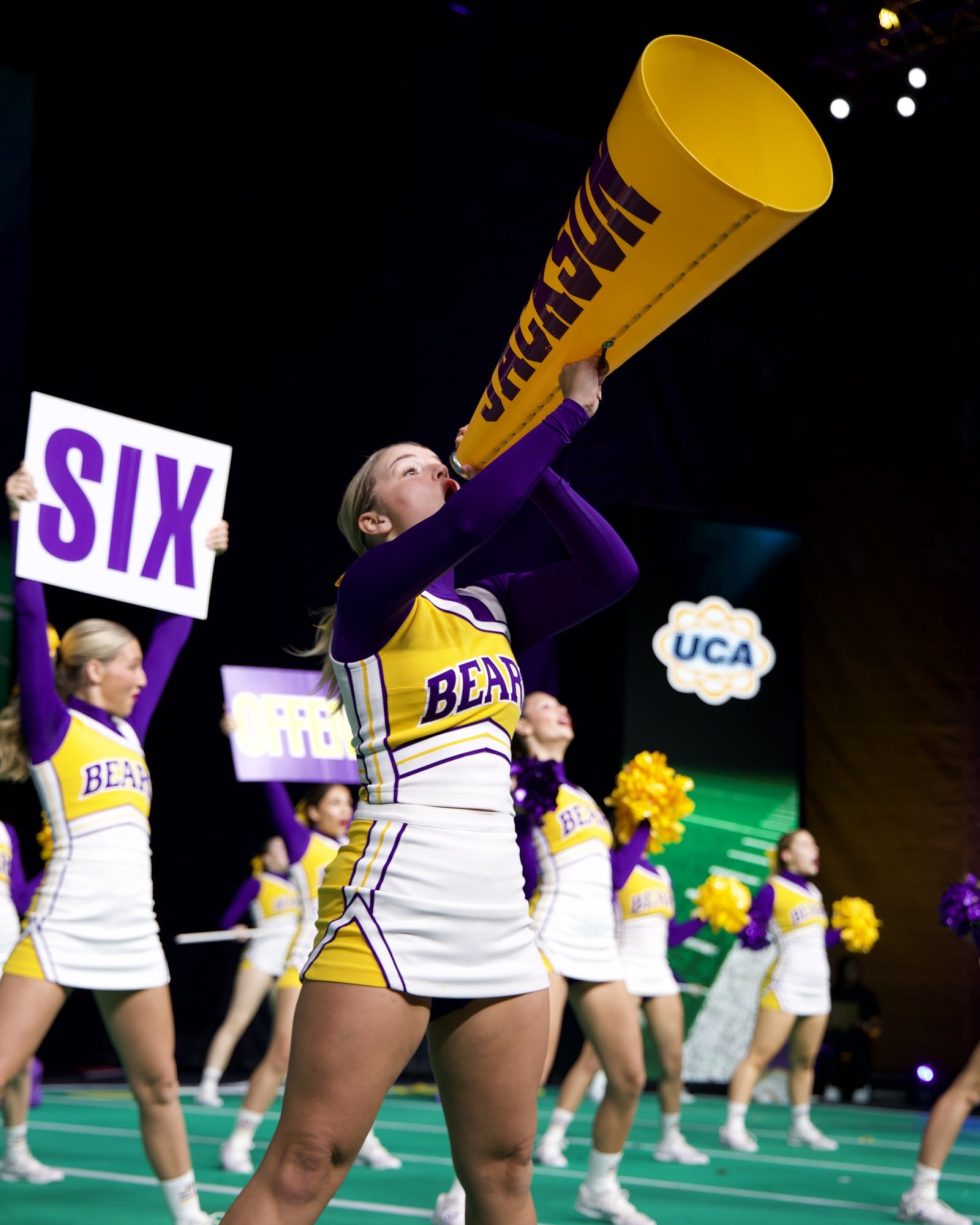 Cheerleading Programs in North Canton, OH | CheerVille